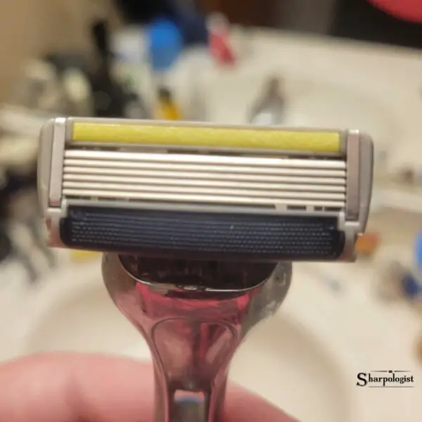 Safety Razor vs Cartridge Razor For Beginners - Sharpologist