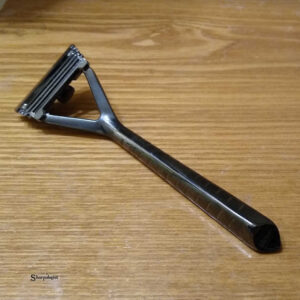 Leaf Razor Review (Detailed & Comprehensive!) - Sharpologist