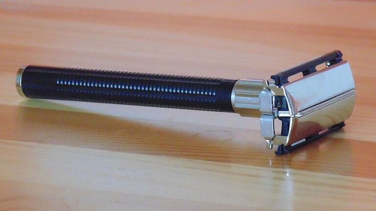 The Best Safety Razor For Beginners In 2025 - Sharpologist