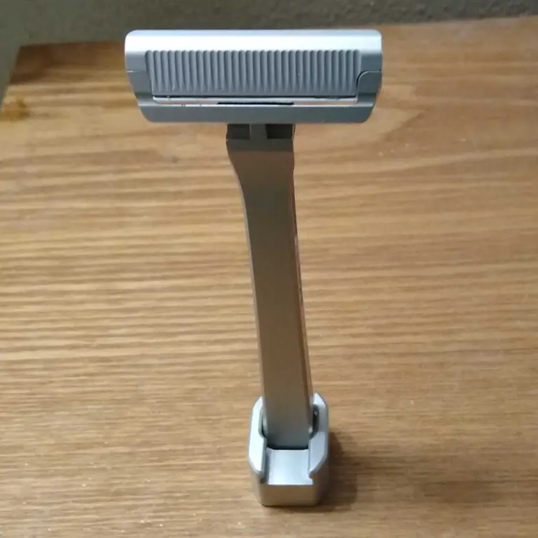 Best Single Blade Razors With A Pivot? - Sharpologist