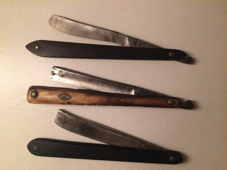 Are Vintage Straight Razors Worth Restoring ? - Sharpologist